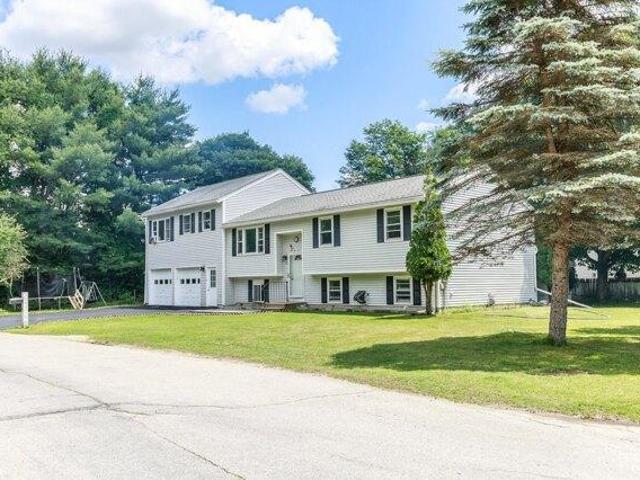 house with 4 bedroom, Concord NH ES104262454