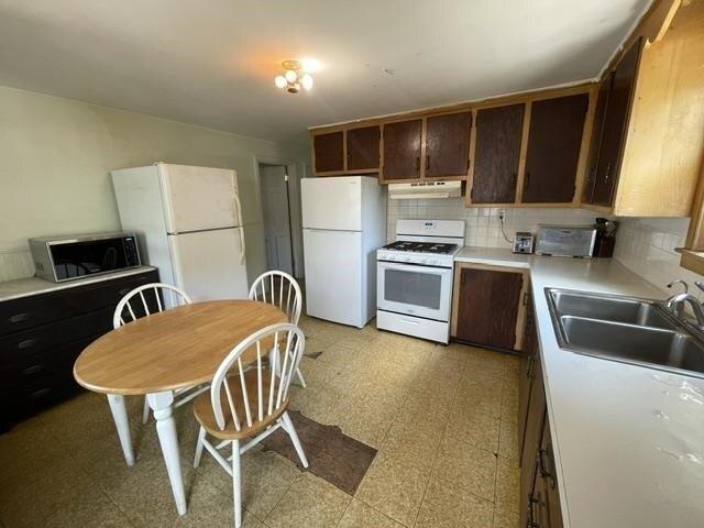 house with 4 bedroom, Concord NH ES104607440