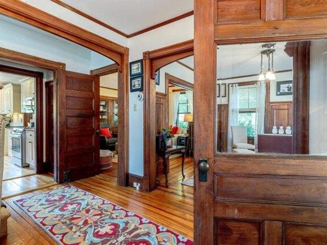 house with 4 bedroom, Concord NH ES104869471