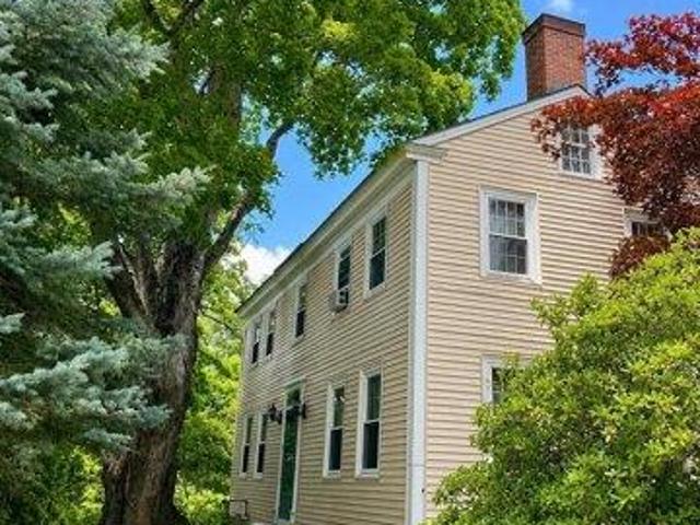 house with 4 bedroom, Concord NH ES105205327