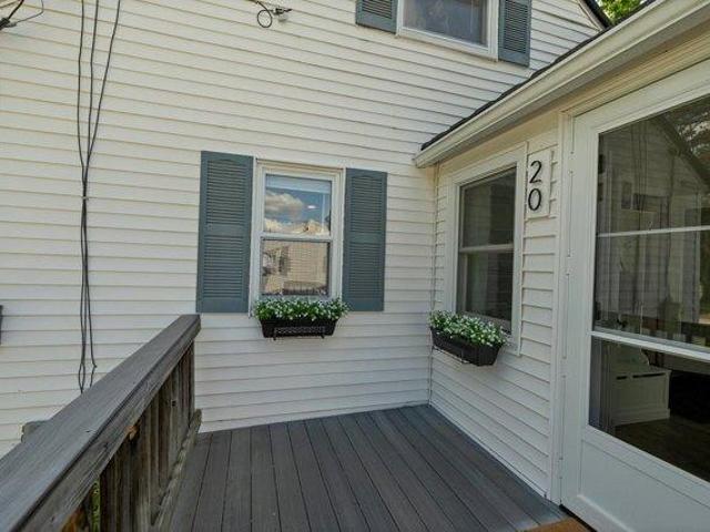 house with 4 bedroom, Concord NH ES103017842