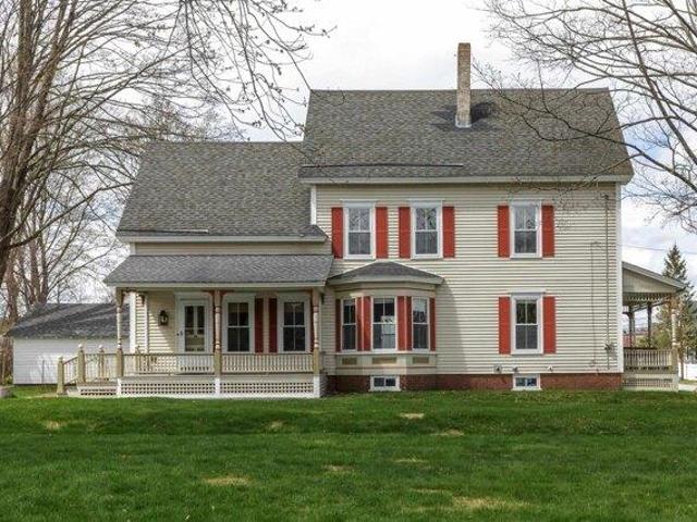 house with 4 bedroom, Concord NH ES103018337