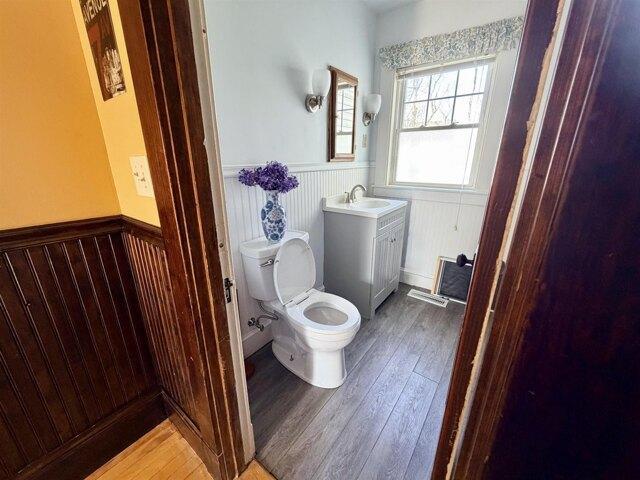 house with 4 bedroom, Concord NH ES103223193