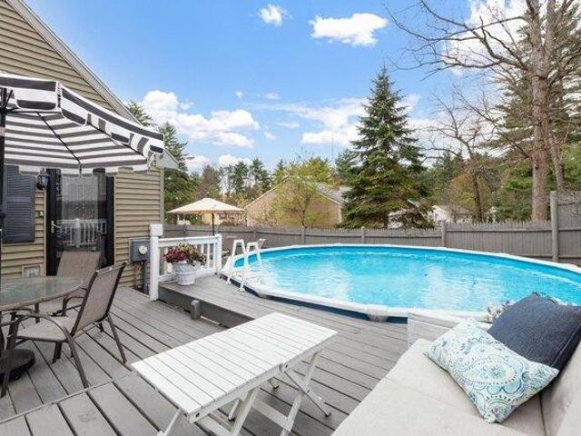 house with 4 bedroom, Concord NH ES103967422