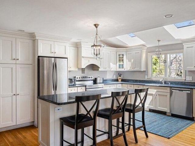 house with 4 bedroom, Cohasset MA DS103158525