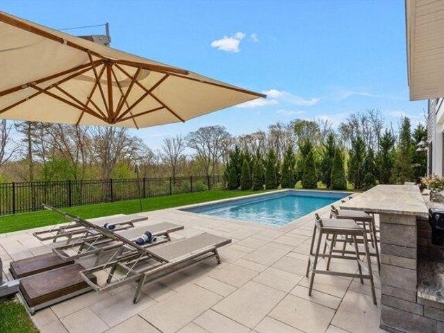 house with 4 bedroom, Cohasset MA ES102827865