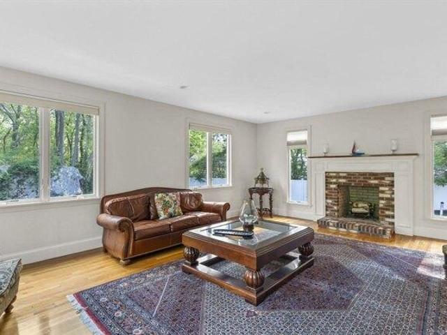 house with 4 bedroom, Cohasset MA ES103808082