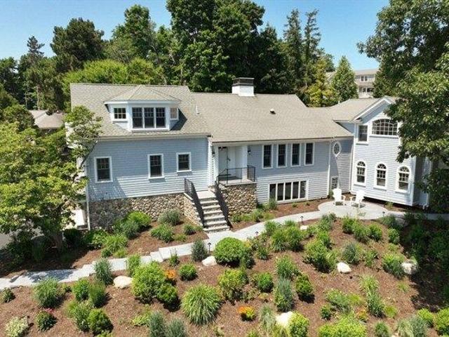 house with 4 bedroom, Cohasset MA ES104077605