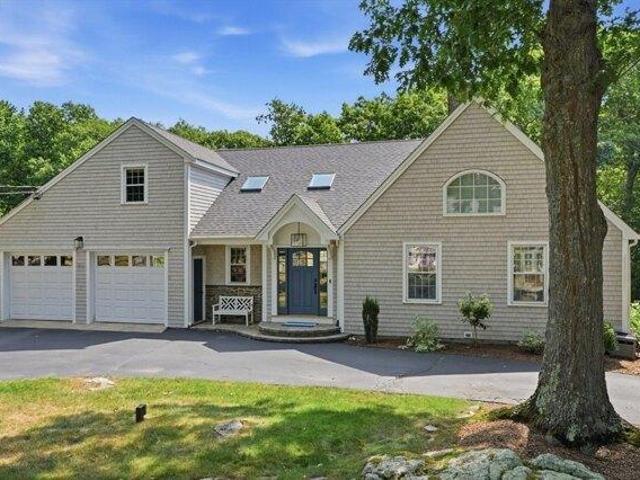 house with 4 bedroom, Cohasset MA ES105082101