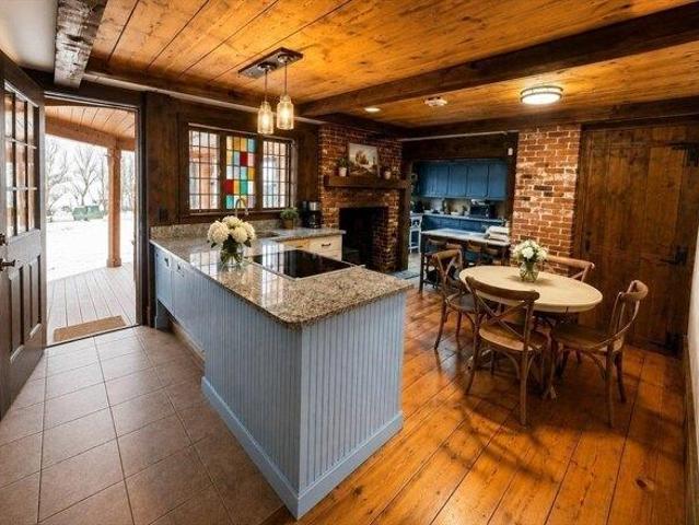 house with 4 bedroom, Cohasset MA ES105206284