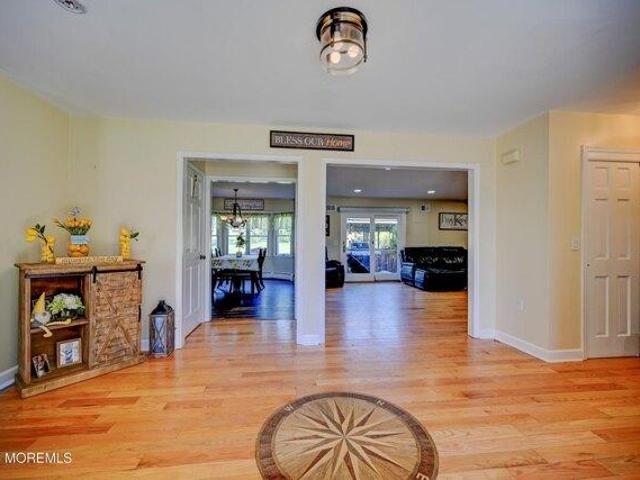 house with 4 bedroom, Colts Neck NJ DLS102529477