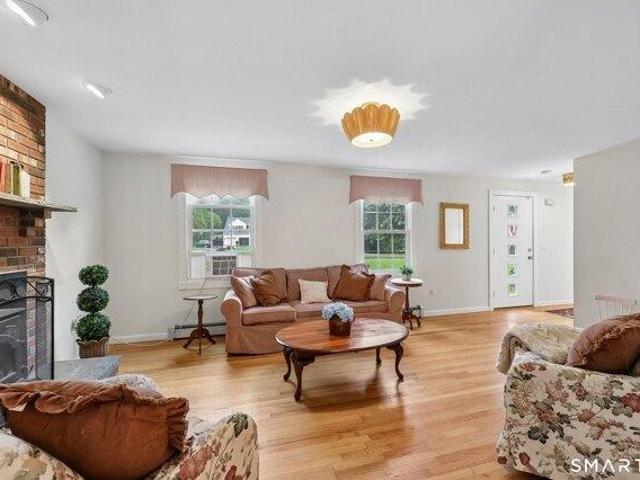 house with 4 bedroom, Colchester CT ES105126190