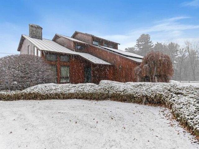 house with 4 bedroom, Colchester VT DLS101631582
