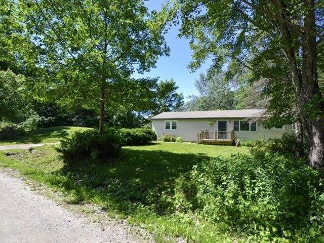 house with 4 bedroom, Colchester VT DS104479212