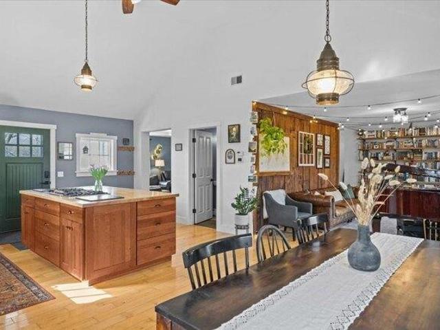 house with 4 bedroom, Colchester VT DS102595191