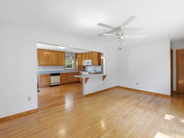 house with 4 bedroom, Colchester VT ES104113764