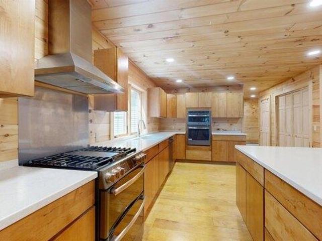 house with 4 bedroom, Colchester VT ES105125440