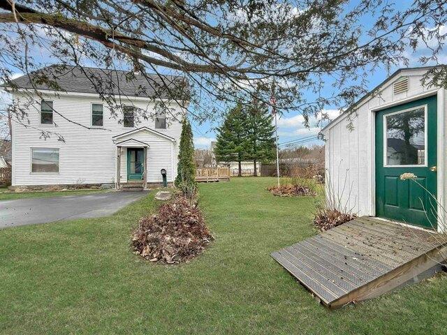 house with 4 bedroom, Colebrook NH DLS102633071
