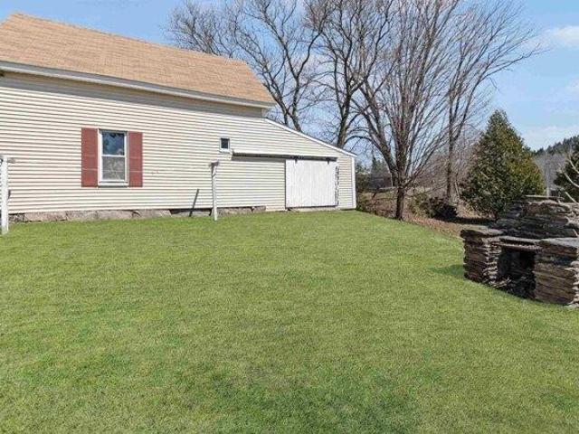 house with 4 bedroom, Colebrook NH ES104904842