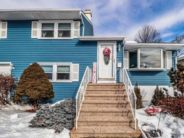 house with 4 bedroom, Colonia NJ DLS101659677