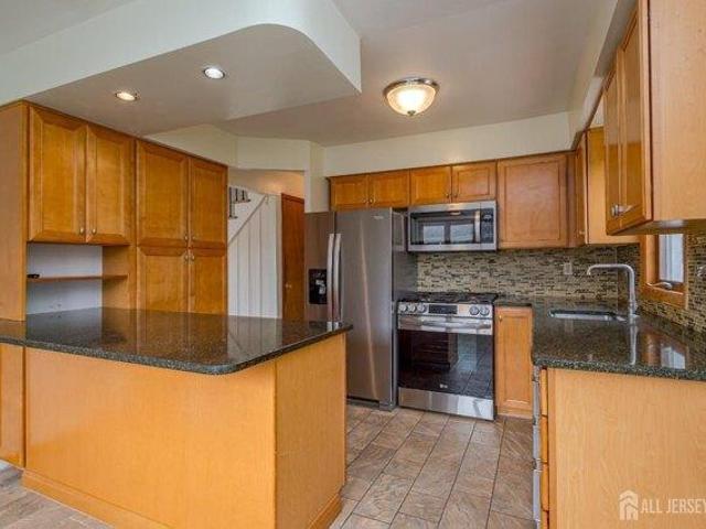 house with 4 bedroom, Colonia NJ DS102824288
