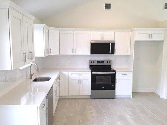 house with 4 bedroom, Coram NY DS103626877