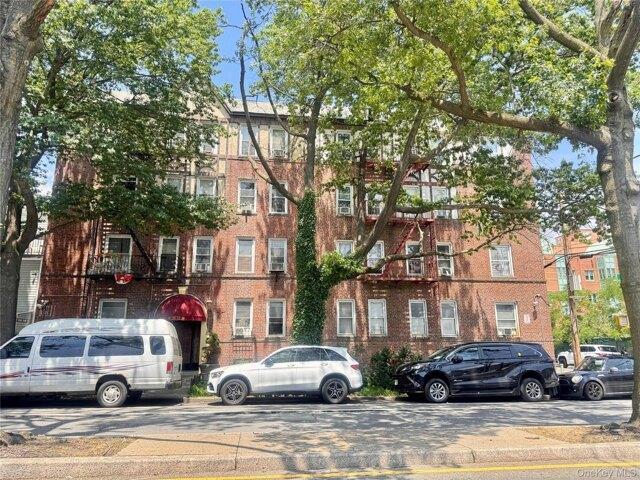 house with 4 bedroom, Corona NY ES103622435