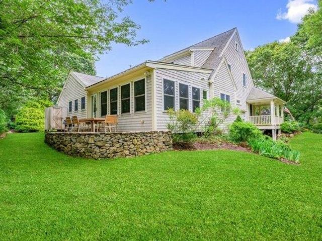 house with 4 bedroom, Cotuit MA ES105082140