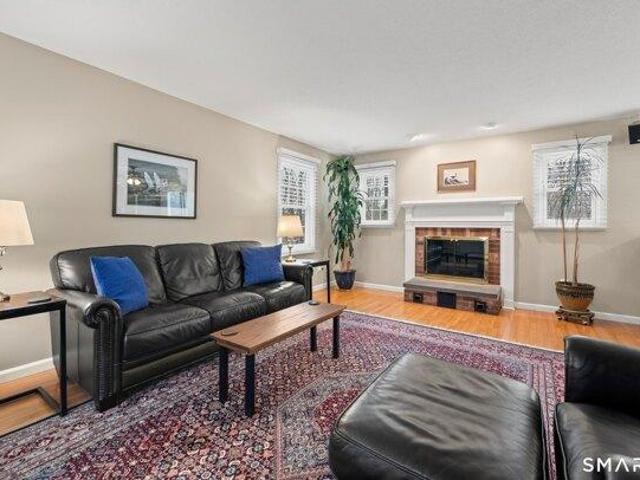 house with 4 bedroom, Coventry CT ES103434599