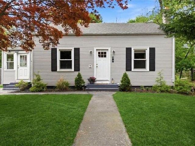 house with 4 bedroom, Coventry RI DS102531306