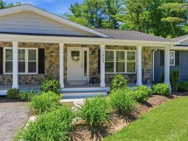 house with 4 bedroom, Coventry RI DS103220445