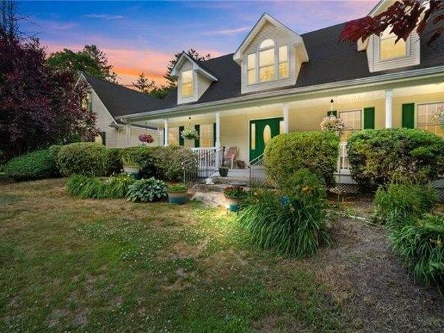 house with 4 bedroom, Coventry RI DS104111945
