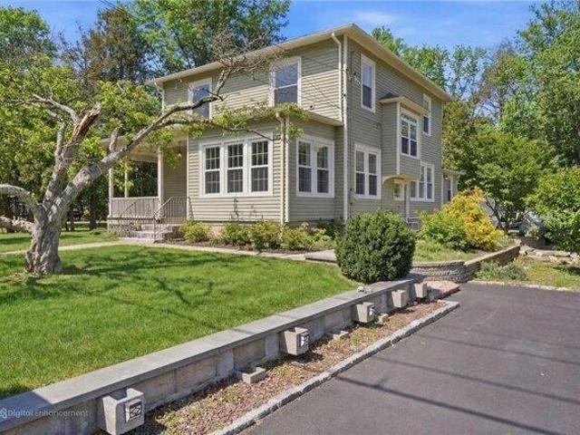 house with 4 bedroom, Coventry RI ES103249218