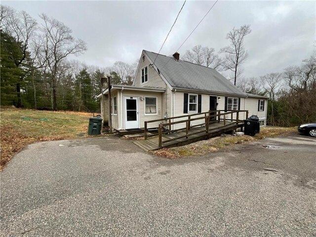 house with 4 bedroom, Coventry RI ES103221949