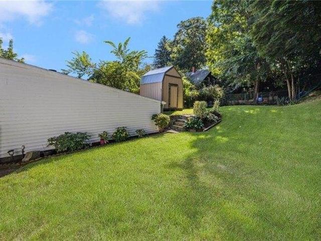 house with 4 bedroom, Coventry RI ES103927516