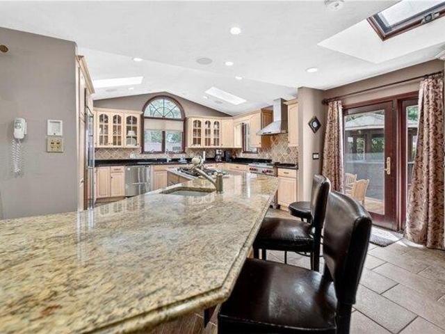 house with 4 bedroom, Coventry RI ES104511798
