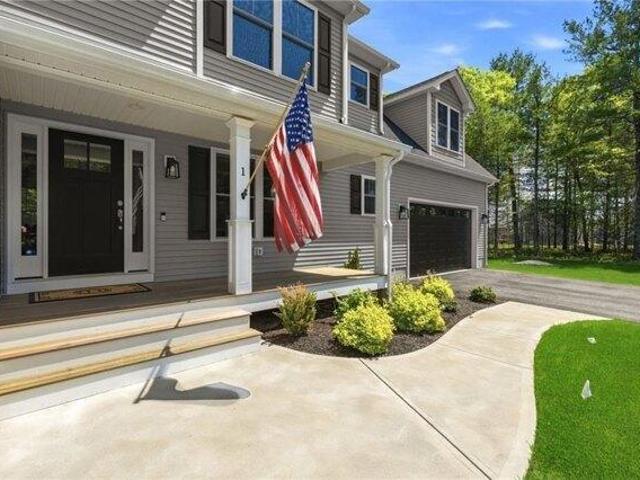 house with 4 bedroom, Coventry RI ES104514673