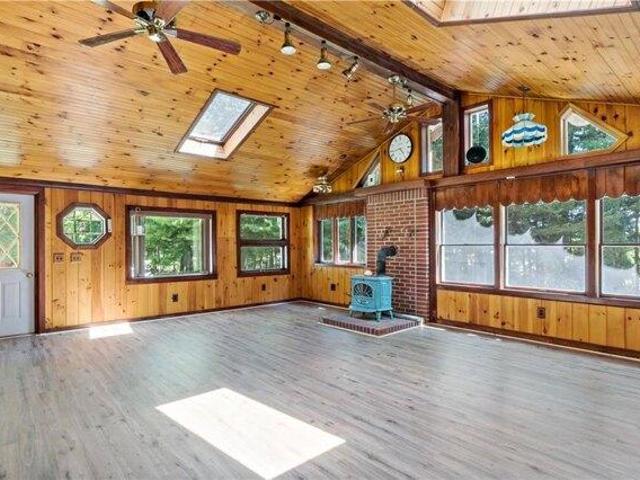house with 4 bedroom, Coventry RI ES105171882