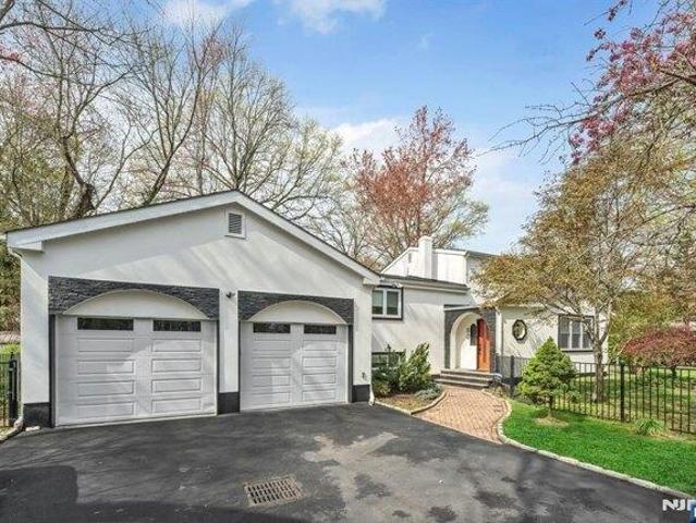 house with 4 bedroom, Closter NJ DLS101656945