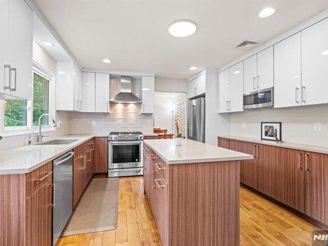 house with 4 bedroom, Closter NJ ES105124849