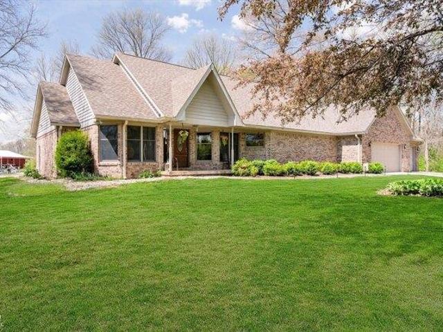 house with 4 bedroom, Clayton IN DLS92878737