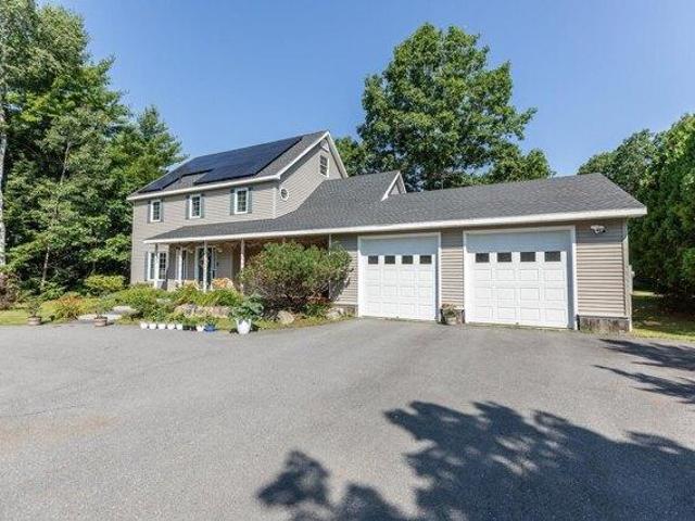 house with 4 bedroom, Claremont NH ES105117004