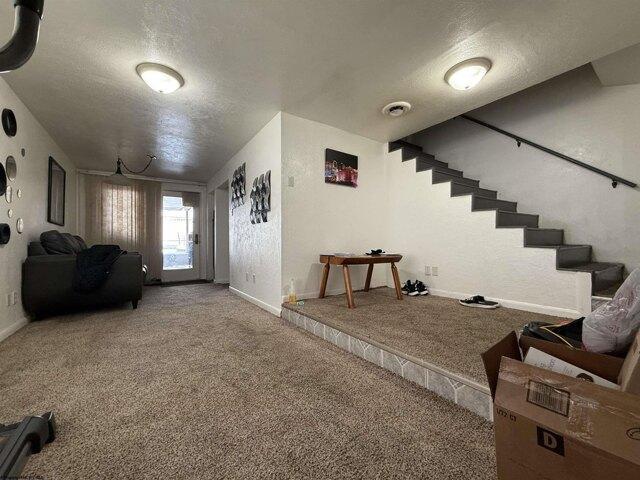 house with 4 bedroom, Clarksburg WV ES89024022