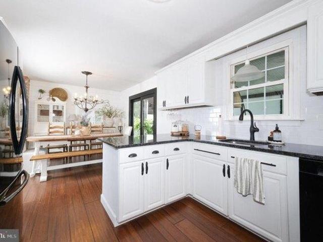 house with 4 bedroom, Clementon NJ ES104649595