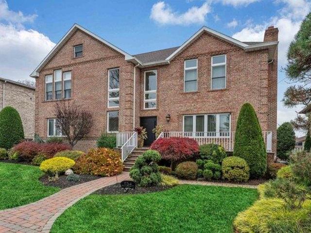 house with 4 bedroom, Cliffside Park NJ DS102727400