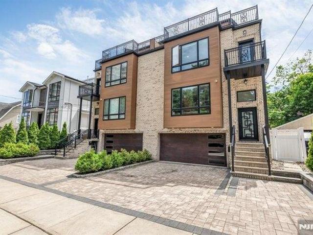 house with 4 bedroom, Cliffside Park NJ DS104409608
