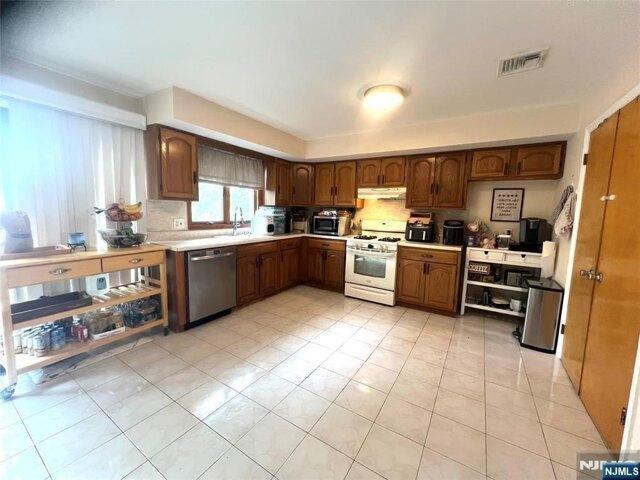 house with 4 bedroom, Cliffside Park NJ ES103189899