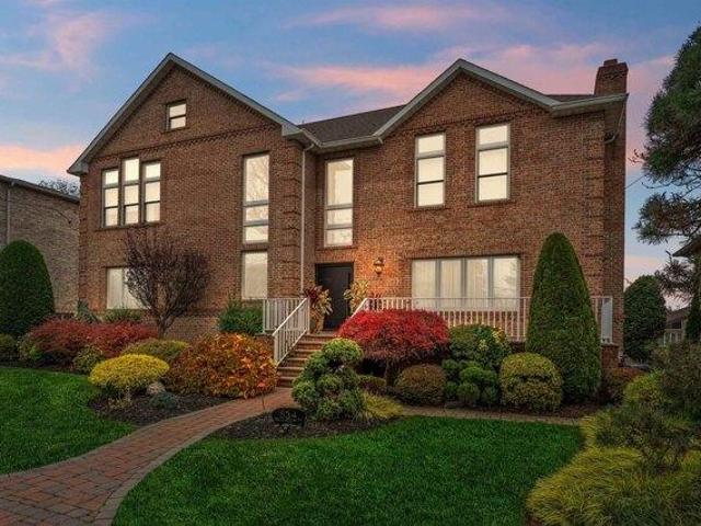 house with 4 bedroom, Cliffside Park NJ ES103437442