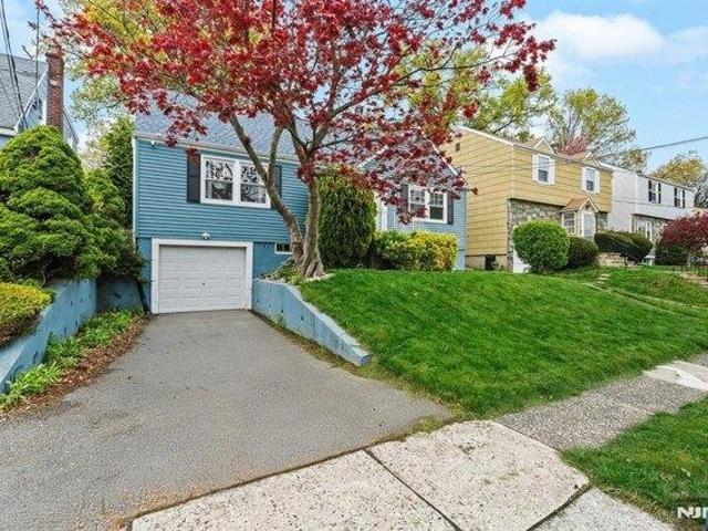house with 4 bedroom, Clifton NJ DLS101780420
