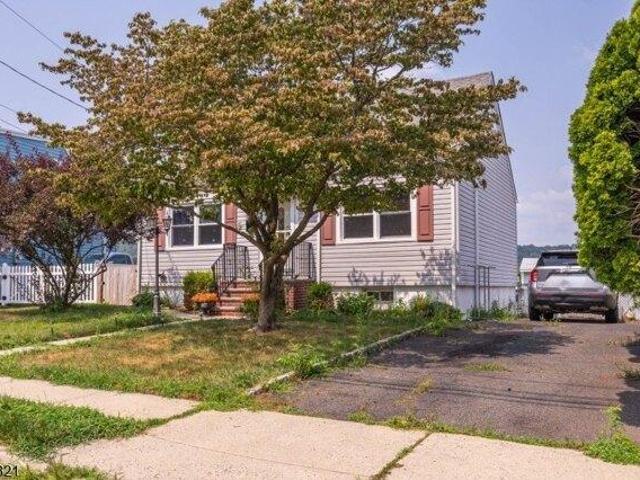 house with 4 bedroom, Clifton NJ DLS102214588